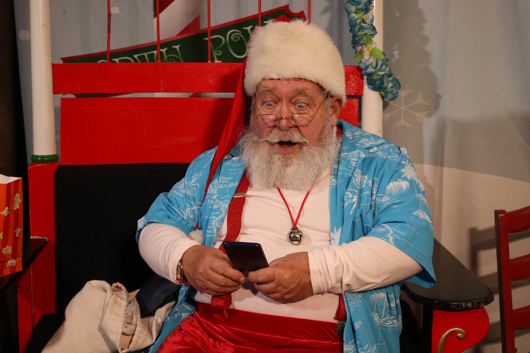 As a Little Person, I’m the Only Realistic Santa Claus