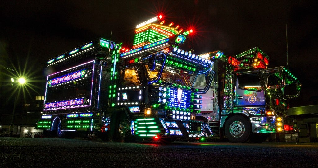 Bright Lights, 18 Wheelers